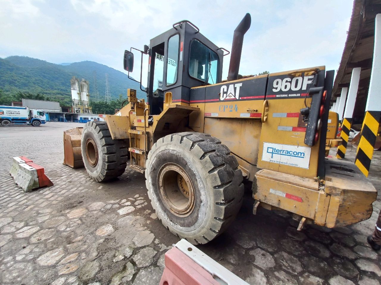 Pa Carregadeira De Rodas Caterpillar 960f 1998 à venda
