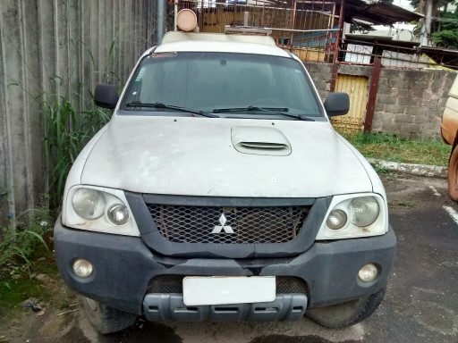 Caminhonete Mitsubishi L200 Gl 4x4 2011 2012 à venda